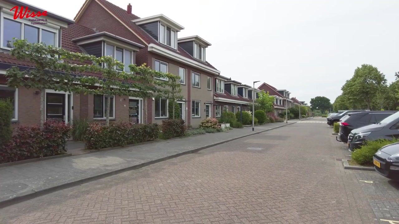 Huis te koop: Gerrit Hendrixlaan 21 3342 GZ Hendrik-Ido-Ambacht | Funda